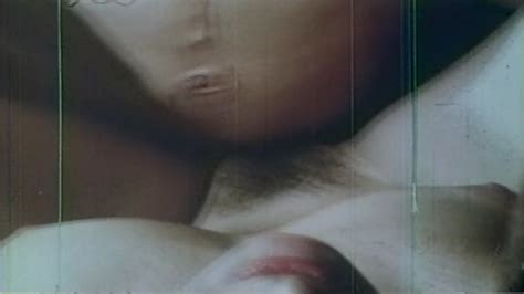 Nackte Dalana Bissonnette In 3 X 3 Makes Sex
