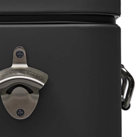 Caixa Térmica Cooler Inox 51 Litros Reunion All Black Coleman