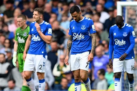 Everton Player Ratings Two Score 710 But One 410 In Man City Loss