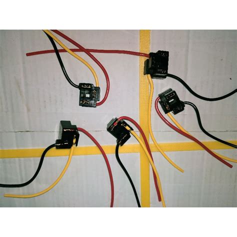 Jual Soket Lampu Sealbeam Pvc Socket Lampu H4 Kabel Shopee Indonesia