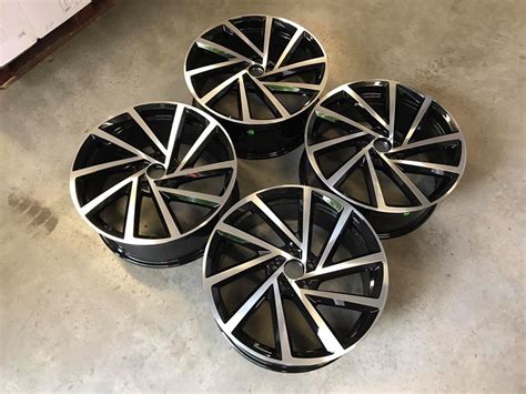 19″ Vw Golf R Spielberg Style Wheels Gloss Black Machined Cmwheels