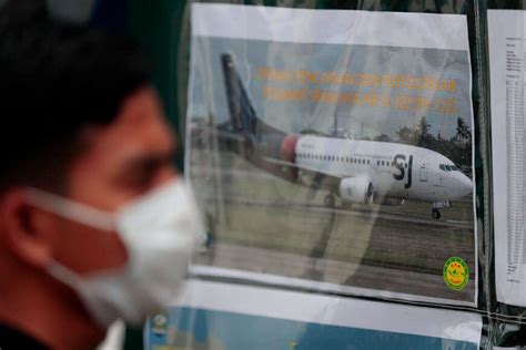 Indonesia Finds Debris Remains At Site Of Sriwijaya Air Crash