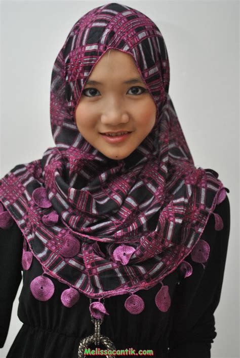 Koleksi Gadis Berhijab Cantik Jadi Foto Model Terbaru 2014 Kumpulan