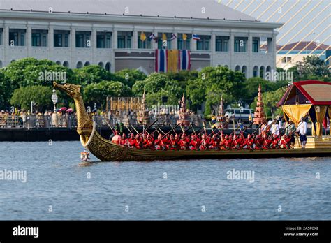 Bangkok Thailand October 21 2019 Thai Royal Barges Participate In