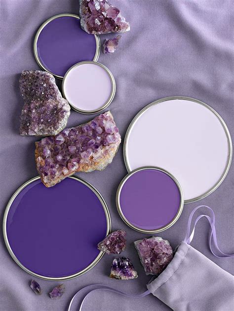 How To Decorate With Color Of The Year Pantone Ultra Violet Setting