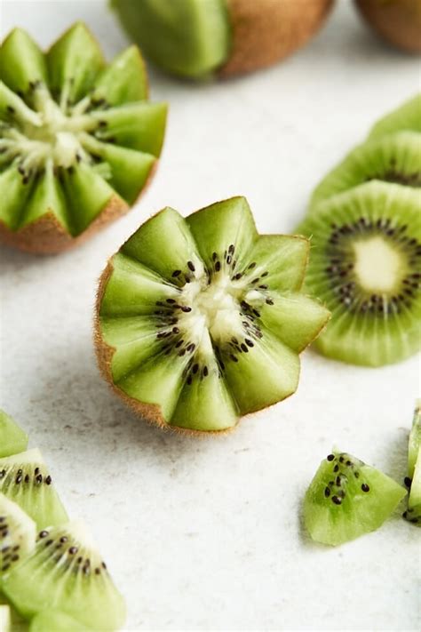 How To Cut A Kiwi 4 Methods With Photos Live Eat Learn