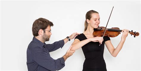 Desarrollando Una Manera Natural Y Relajada De Tocar El Violín