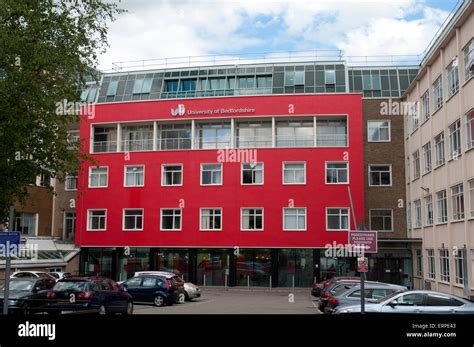 University Of Bedfordshire Building Luton Bedfordshire England Uk