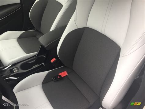 Moonstone Interior 2019 Toyota Corolla Hatchback XSE Photo 128905621