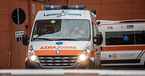 Incidenti Mortali Sul Lavoro Vittime Nel Napoletano E In Friuli