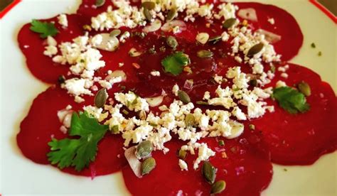 Карпачо от червено цвекло и сирене Моята Рецепта