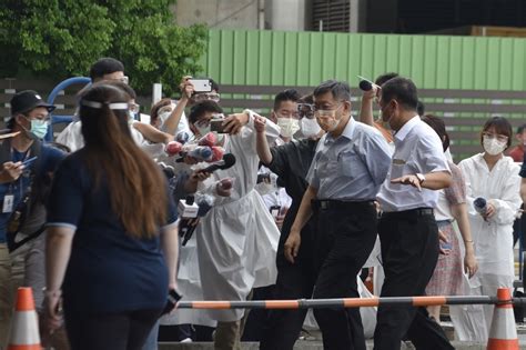 柯文自爆「被設局後」再返環南市場 親自視察2度pcr篩檢 上報 焦點