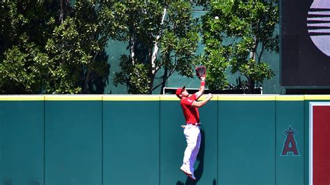 Los Angeles Angels Mike Trout Undergoes Hamate Surgery Fastball