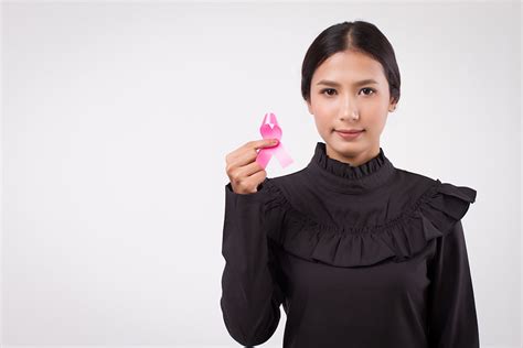 Faktor Risiko Penyebab Kanker Payudara