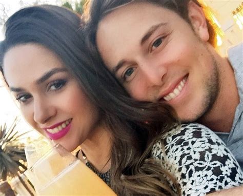 Casada há um ano Fernanda Machado mostra o enxoval de Sophia