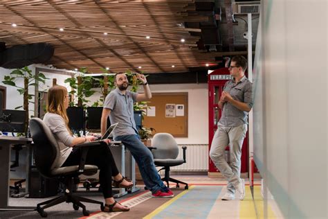 36 Real World Examples Of Automation In The Workplace And How To Apply