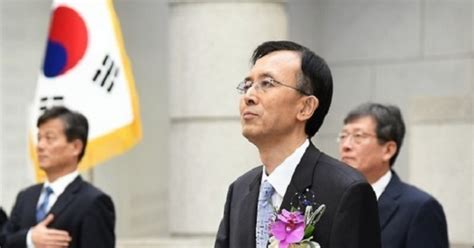 대법원 이기택 대법관 후임 인선 시작