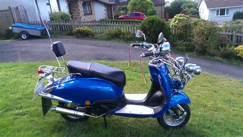 Znen Tommy 125cc Retro Mod Scooter Not Lambretta Or Vespa