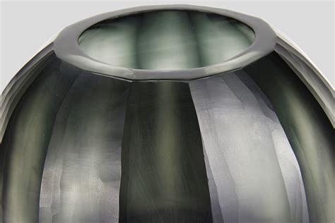 Aura Vase Moss The Foundry