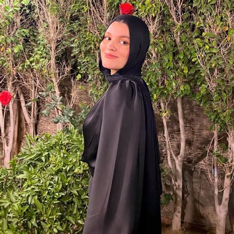 Malak Malakmohamedibrahim • Threads Say More