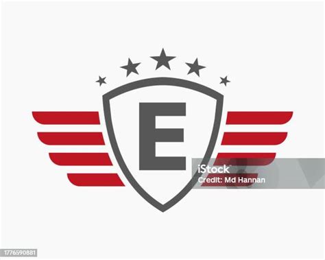 별 기호가 있는 운송 로고의 경우 문자 E의 초기 날개 로고 개념에 대한 스톡 벡터 아트 및 기타 이미지 개념 깃털 날기