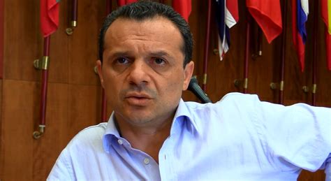 De Luca Tra La Lotta Ai Poteri Forti E Il Contratto Per Messina Centrodestra Pieno Di Riciclati