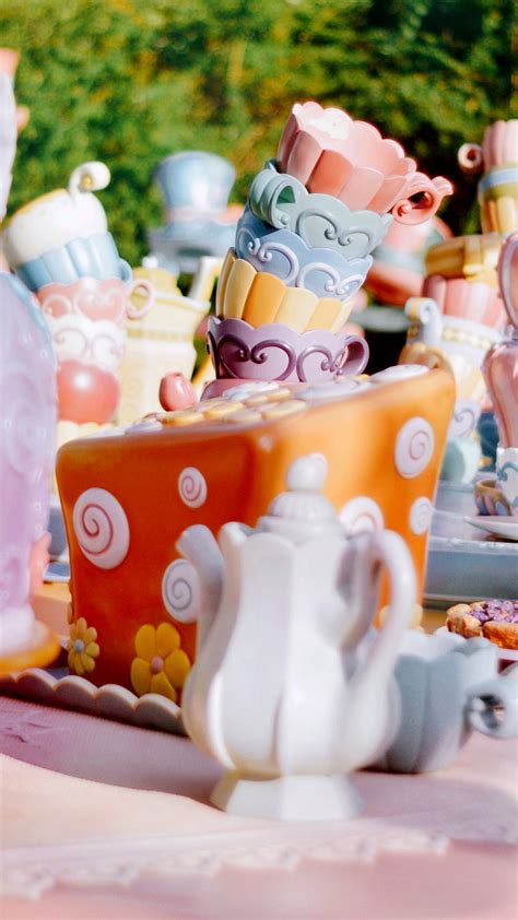 200 Alice In Wonderland Backgrounds