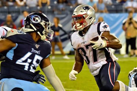 Running Back Damien Harris Signs With The Buffalo Bills Sports