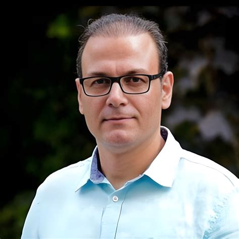 تماشا آنلاین آثار علیرضا قربانی بیوگرافی