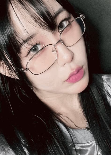 콘니유 2geek Glasses긱시크 안경 블루라이트차단 투명안경 네모안경 은색 실버 뿔테 안경 아이웨어 은테안경