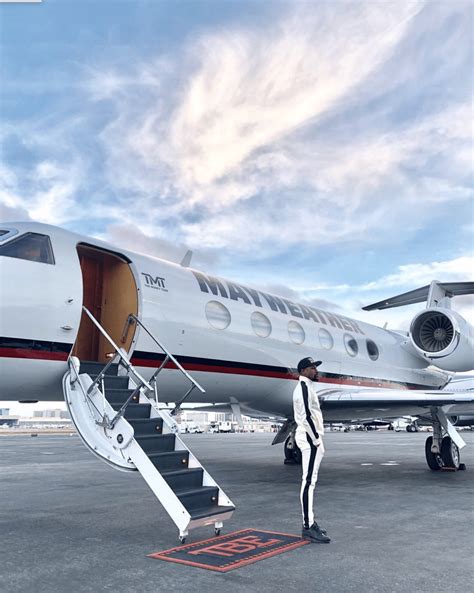 Floyd Mayweather Has A 50m Private Jet Like A Flying Palace