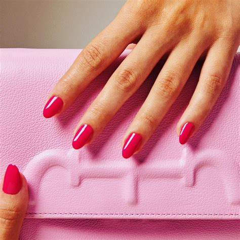 Según Vogue Estos Son Los Tonos Que Más Rejuvenecen Las Manos Si