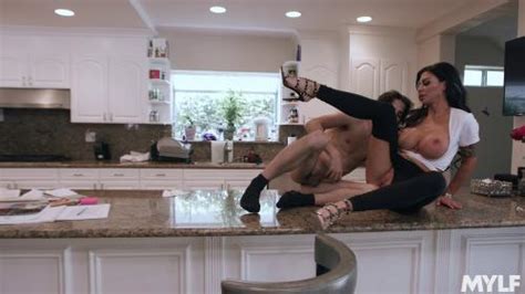 Melissa Lynn Scene Melissa Lynn Smooth Milf Snatch Aug 23 2019