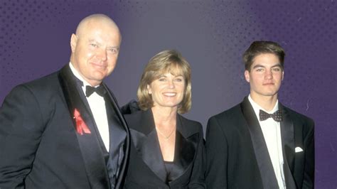 What Happened To Robert Urich And His Wife Unveiling The Secret Soapask