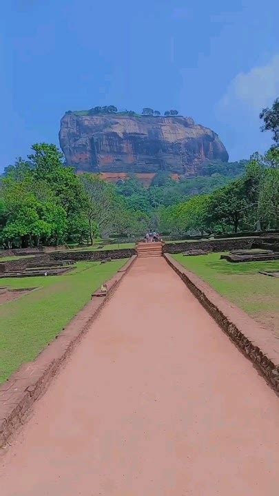 සුන්දර සීගිරිය 🍃💚 Srilanka Sorts Viral Vlog Beautiful
