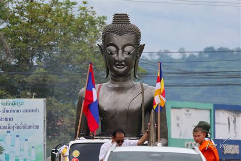 Teng ດ້ວຍແຮງສັດທາ 🙏🏼🙏🏼🙏🏼 ຂະບວນອັນເຊີນ ພຣະເຈົ້າອົງຫລວງຜາສຸຂ ສູ່ວັດຜາໂອ ນະຄອນ ຫລວງພຣະບາງ 19
