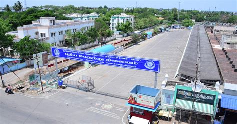 பள்ளி மாணவிகளுக்குப் பாலியல் வன்கொடுமை இருவர் கைது பள்ளியில் பாலியல்