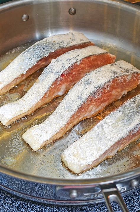 Pan Seared Salmon With Creamy Dill Sauce Easy And Delicious Meal