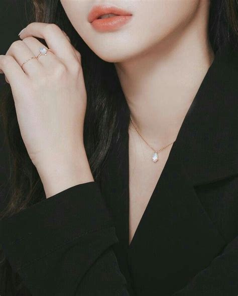 الجمال اكتشف عالم الأناقة مع 600 من أفكار صور بنات اسود وابيض صورة