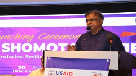 নিগৃহীত ট্রান্সজেন্ডার ও হিজড়া জনগোষ্ঠীর পাশে দাঁড়ানোর আহ্বান