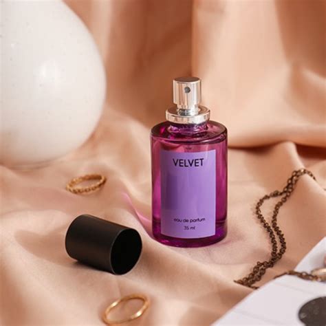 Female Daily Editorial 5 Rekomendasi Parfum Lokal Tahan Lama Yang