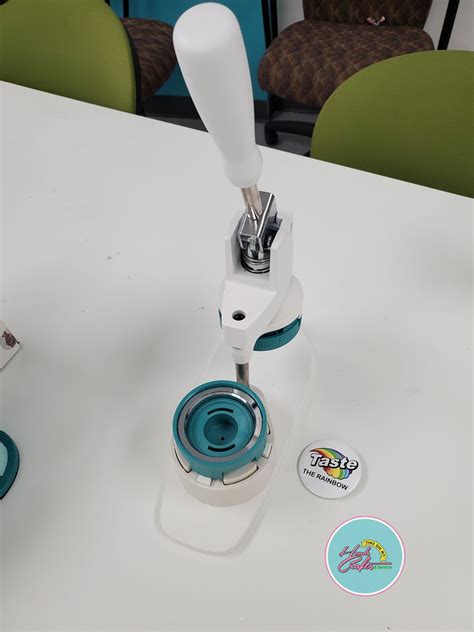 Button Maker Lab Time On My Hands Crafts And Services