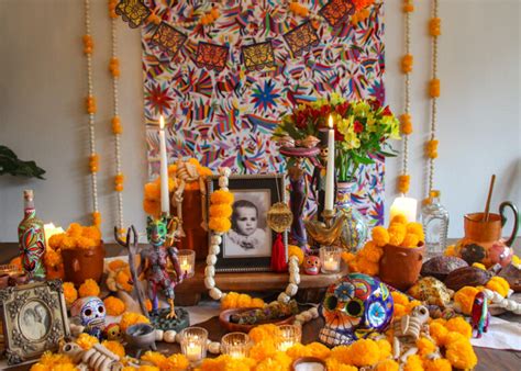 Unique Day Of The Dead Decorations For Your Dia De Muertos Altar
