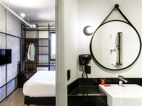 Projeto Comercial Ibis Cia Luz