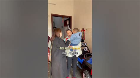 去小姨家吃酒席，浩浩荡荡的大队伍有点像过年的感觉！小朋友们喂鸭子，婆婆在摘菜，我和老王晒着太阳嗑瓜子小日子太舒服了家庭 记录真实生活
