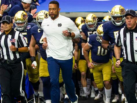 Cal Golden Bears Vs Notre Dame Fighting Irish 9 17 22 Free Pick CFB Odds