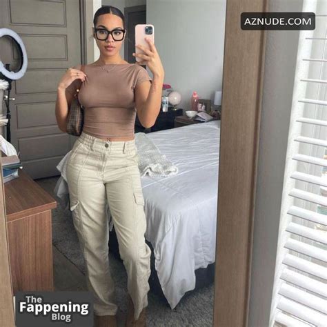 Ariana Cossies Sexy Sensational Instagram Showcase Collection Of