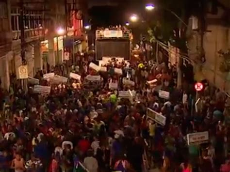 G1 Com Chuva Marcha Para Jesus Reúne Milhares De Fiéis Em Salvador