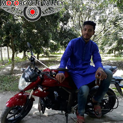 সুজুকি জিক্সার মোটরসাইকেল রিভিউ রাসেল মাহমুদ