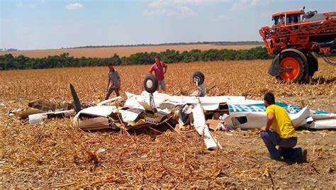 Avião Agrícola Cai Em Fazenda E Piloto Morre Preso às Farragens